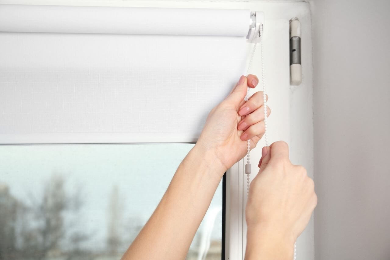 Roll Up Blinds: 5 Important Things You Should Know - Abz Interiors